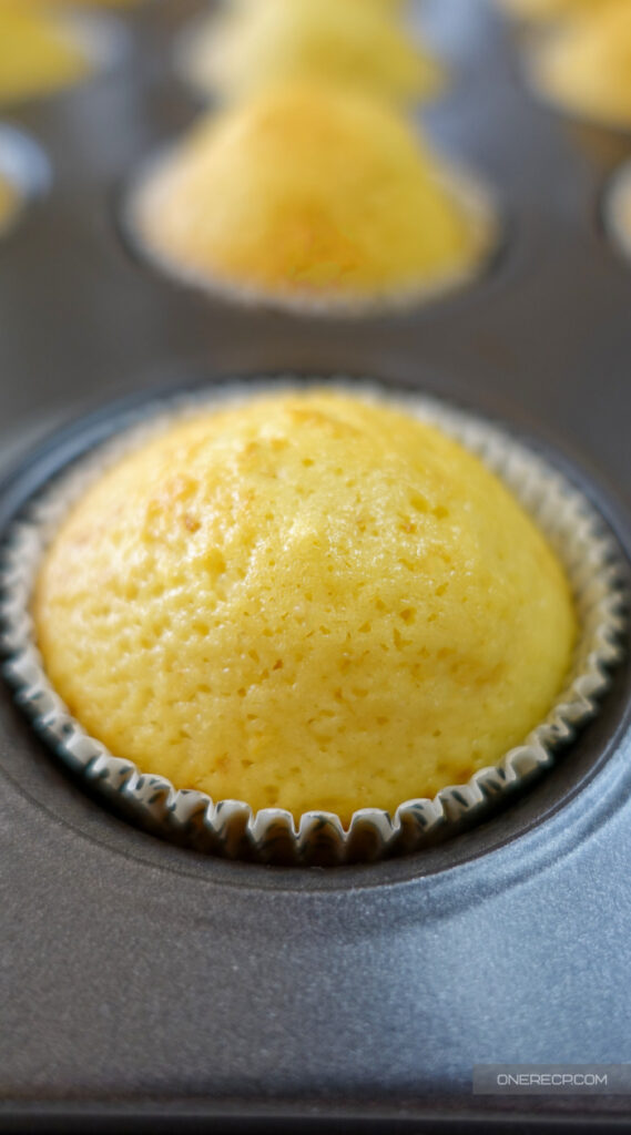 Why Do Cupcakes Sink in the Middle: Common Causes and Simple Fixes ...